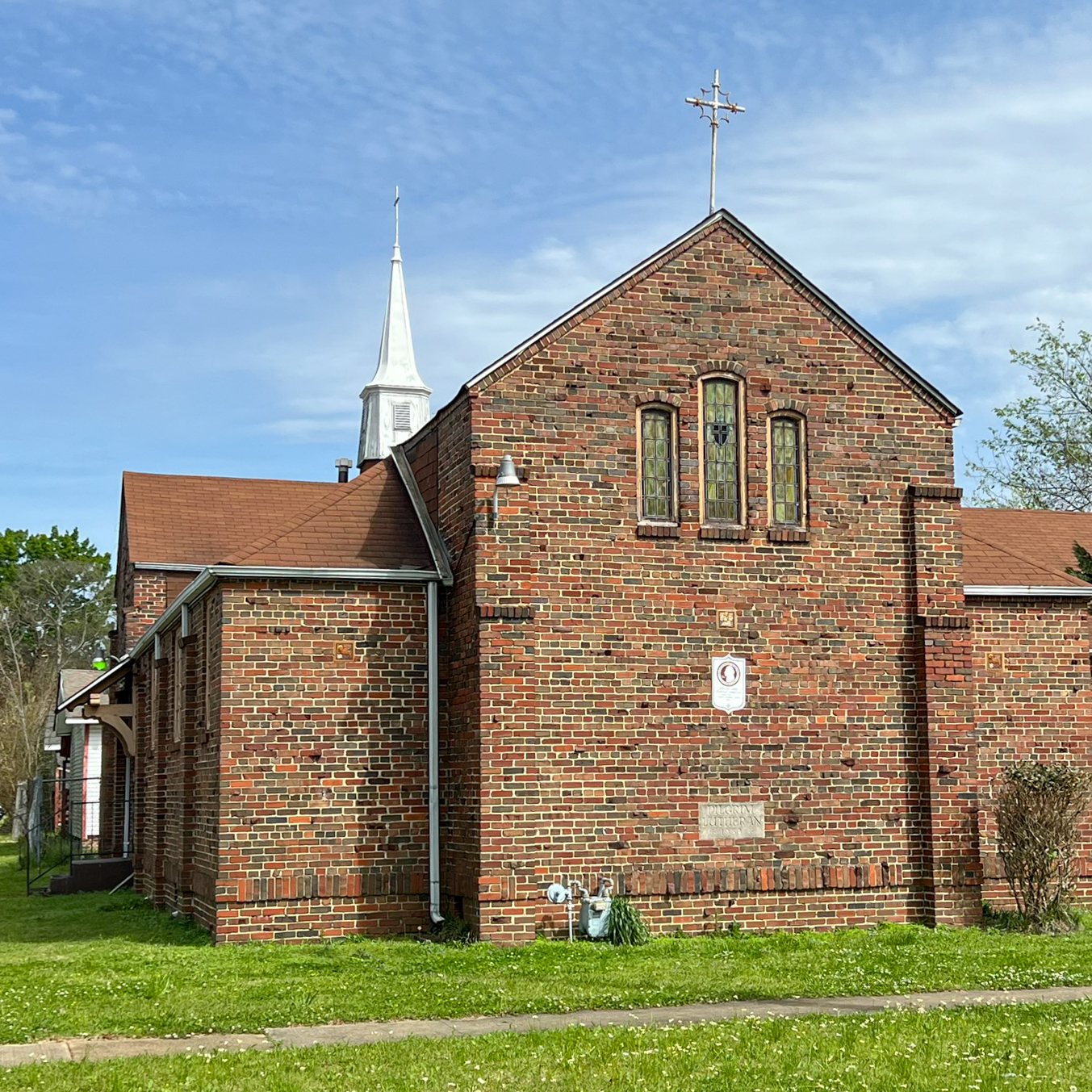 Pilgrim Lutheran Church – Chasing Churches