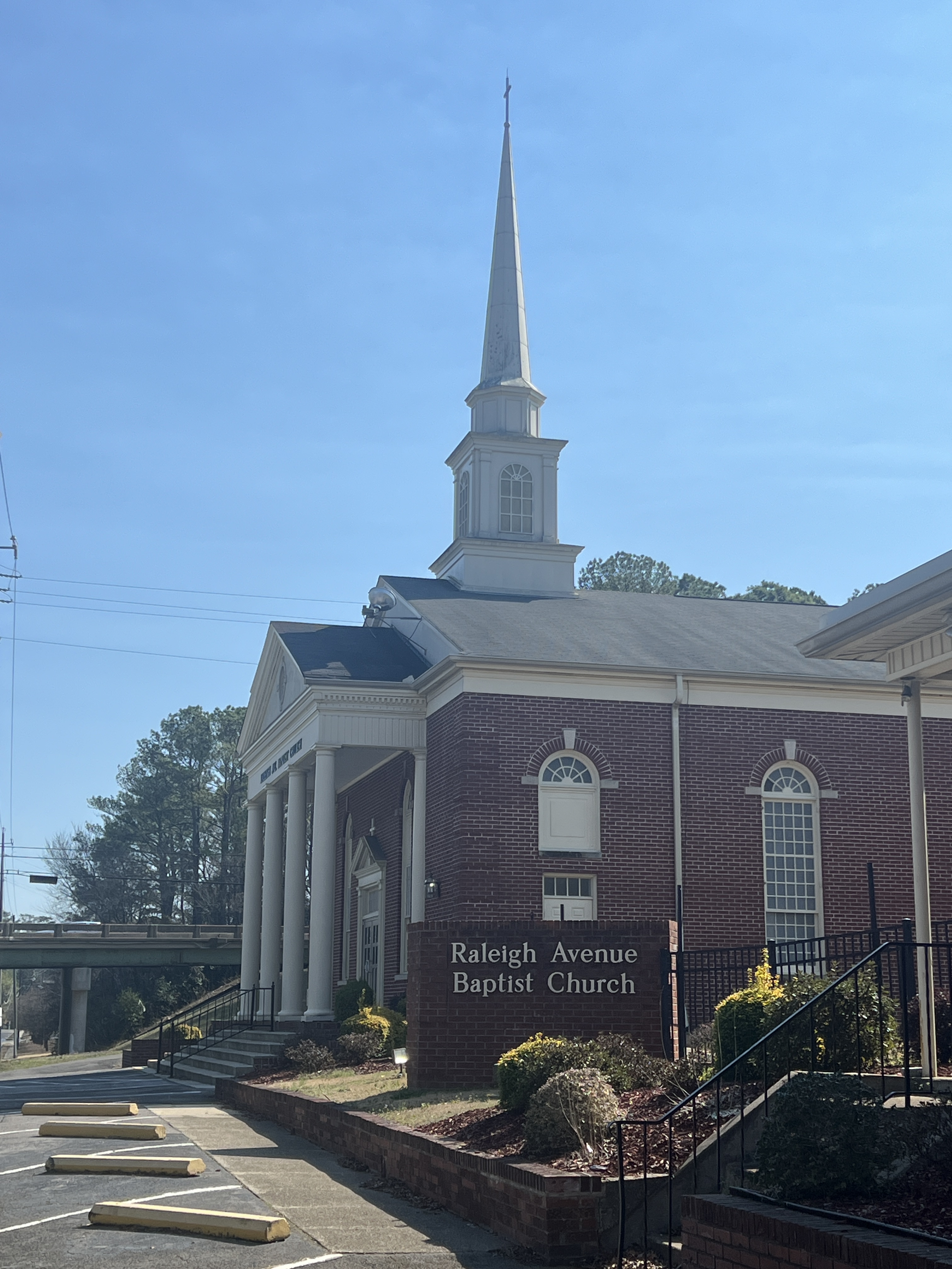 Raleigh Avenue Baptist Church – Chasing Churches